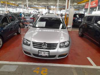 Volkswagen Jetta Clasico Clasico Gl Team 2.0l V-t Cd Tptronic Aut., 05 ...