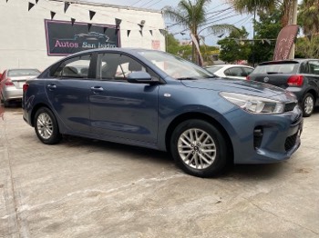 Kia Rio Ex 4p L4 1.6l Abs R15 Aut 5 Ocup 2019 - Seminuevos